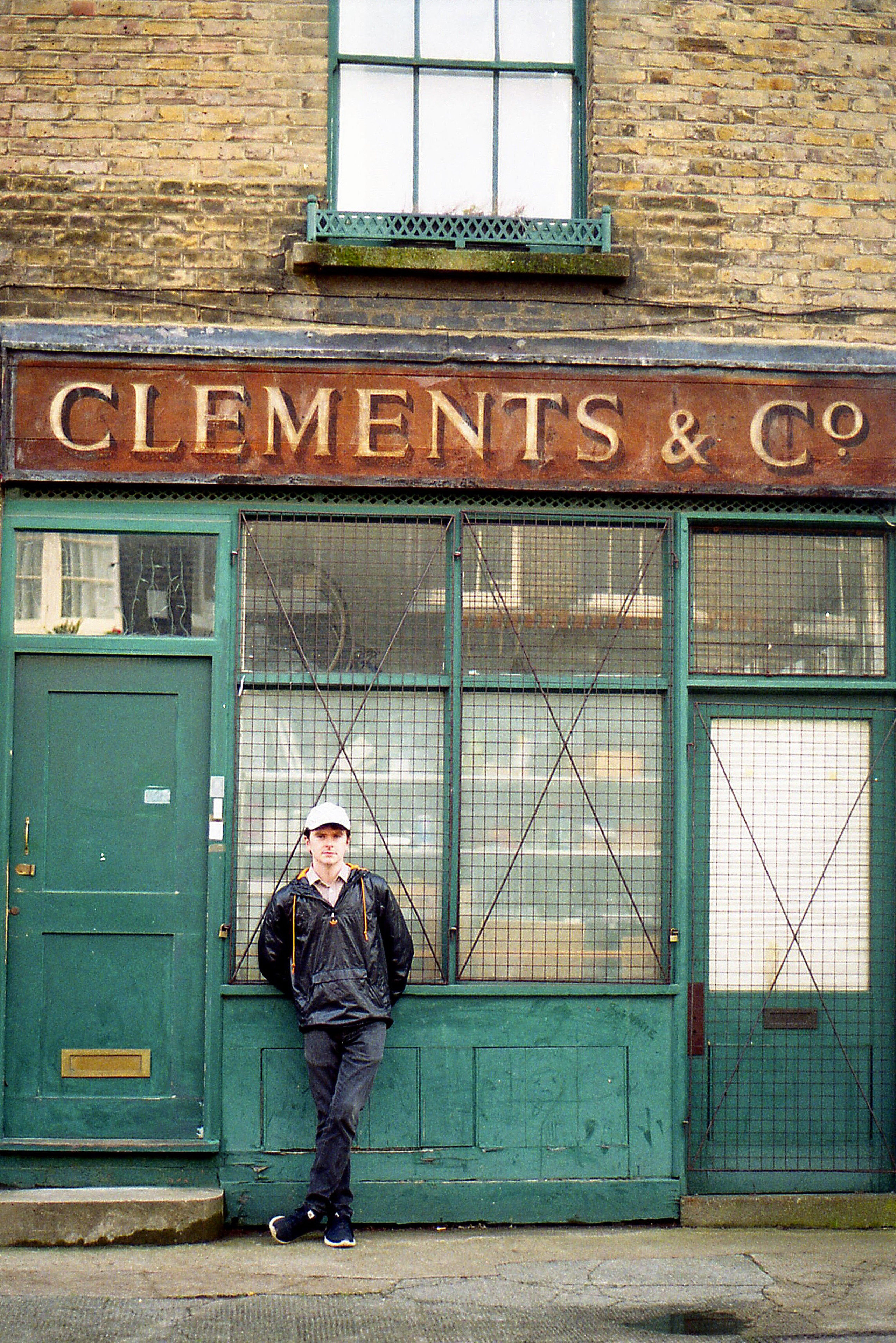 Oliver Coates: The cellist that became obsessed with the sound of early ...