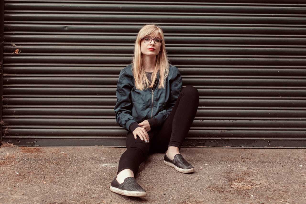 Kelly Moran – How to make a piano do more - Loud And Quiet