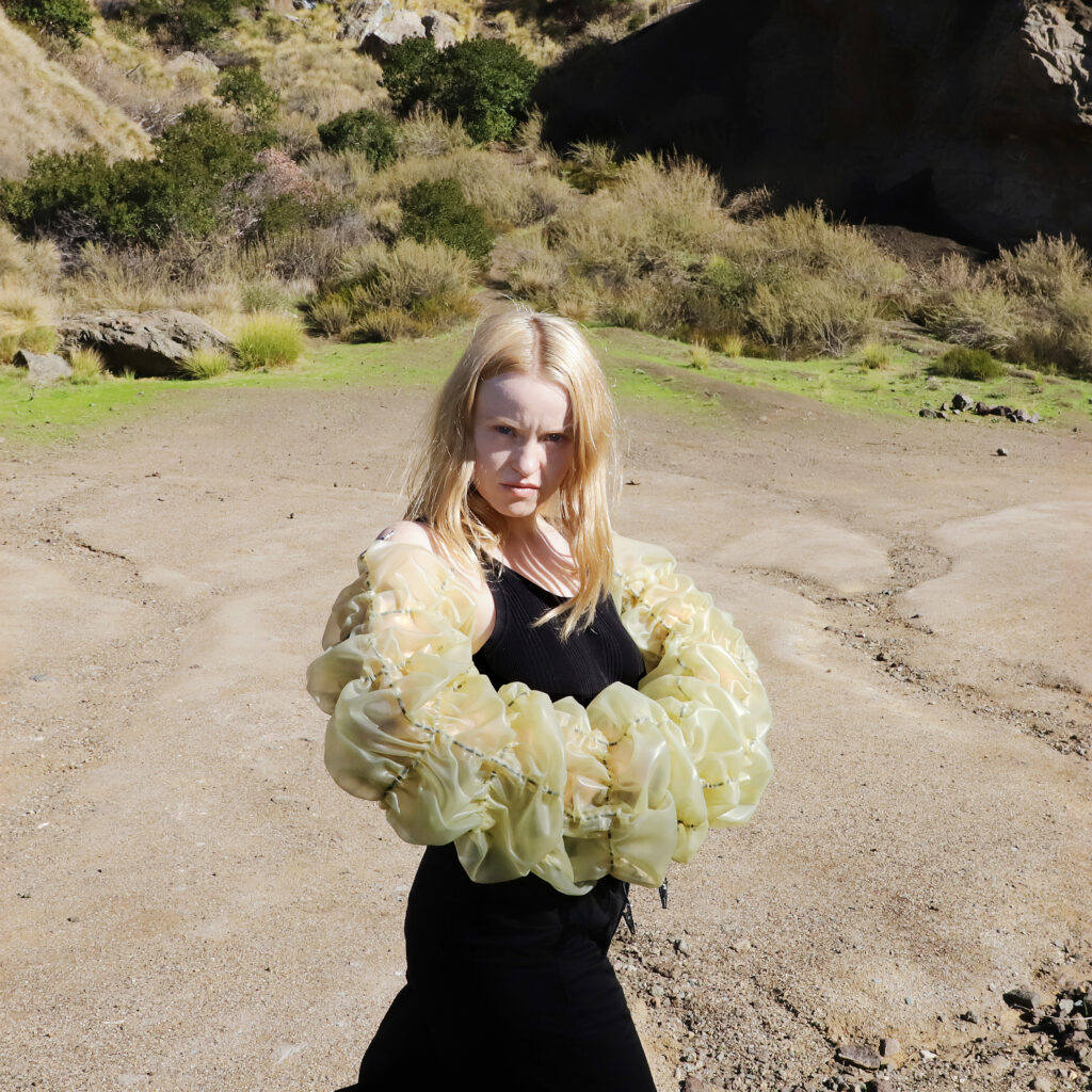 KUĆKA - Wrestling - Album Review - Loud And Quiet