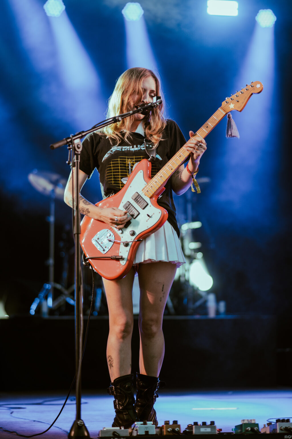 "Hi, we're Oasis" – Wet Leg were a joyous surprise at their secret End ...