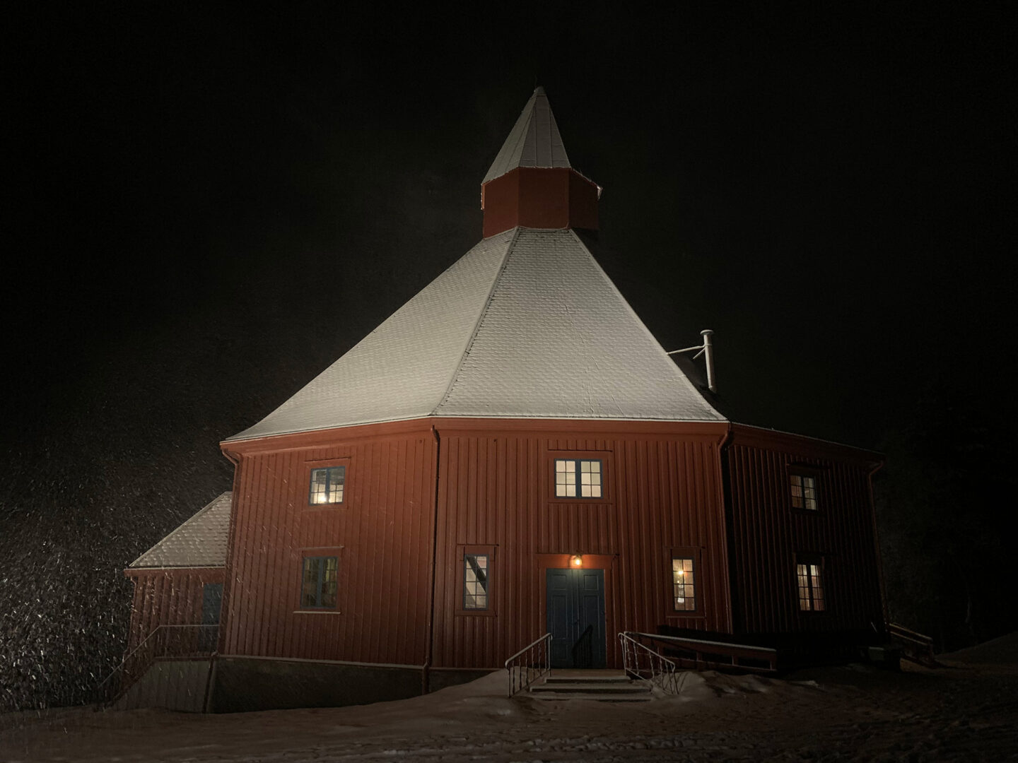 Beirut: “I’m almost afraid the story is too cinematic” - Loud And Quiet